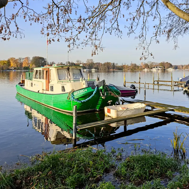 Rund um den Tegeler See von der Greenwichpromenade zur Wasserstadt und ...